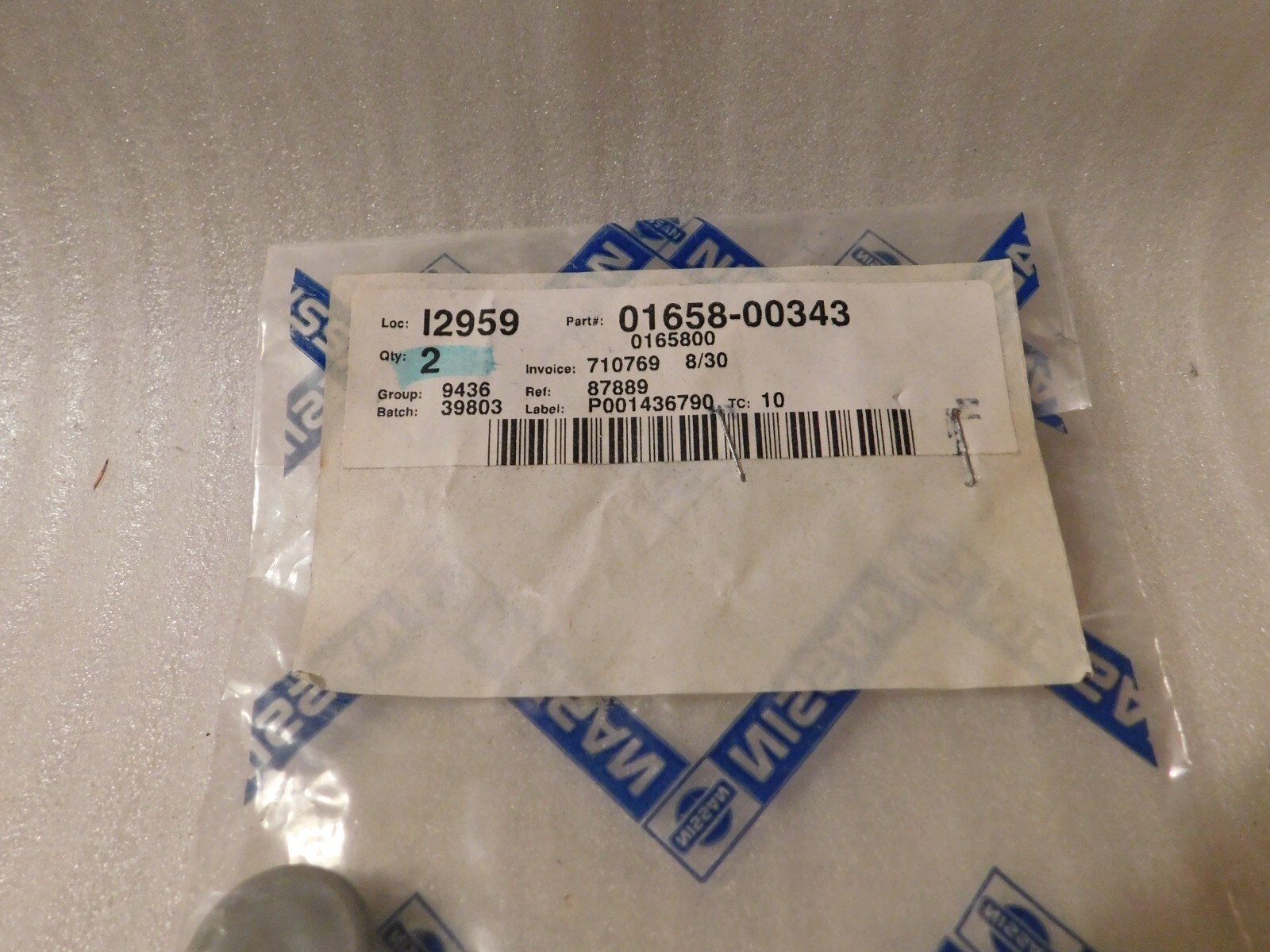 01658-00343 1992-2004 NISSAN TRUCK BED SEAL PLUG SELLING 2 | eBay