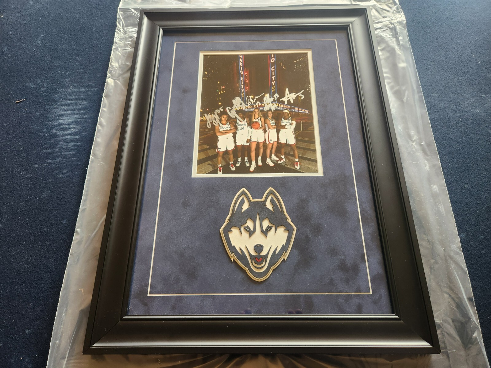 UConn Autographed 8x10 Aaliyah Edwards Azzi Fudd Juhasz Patterson ...