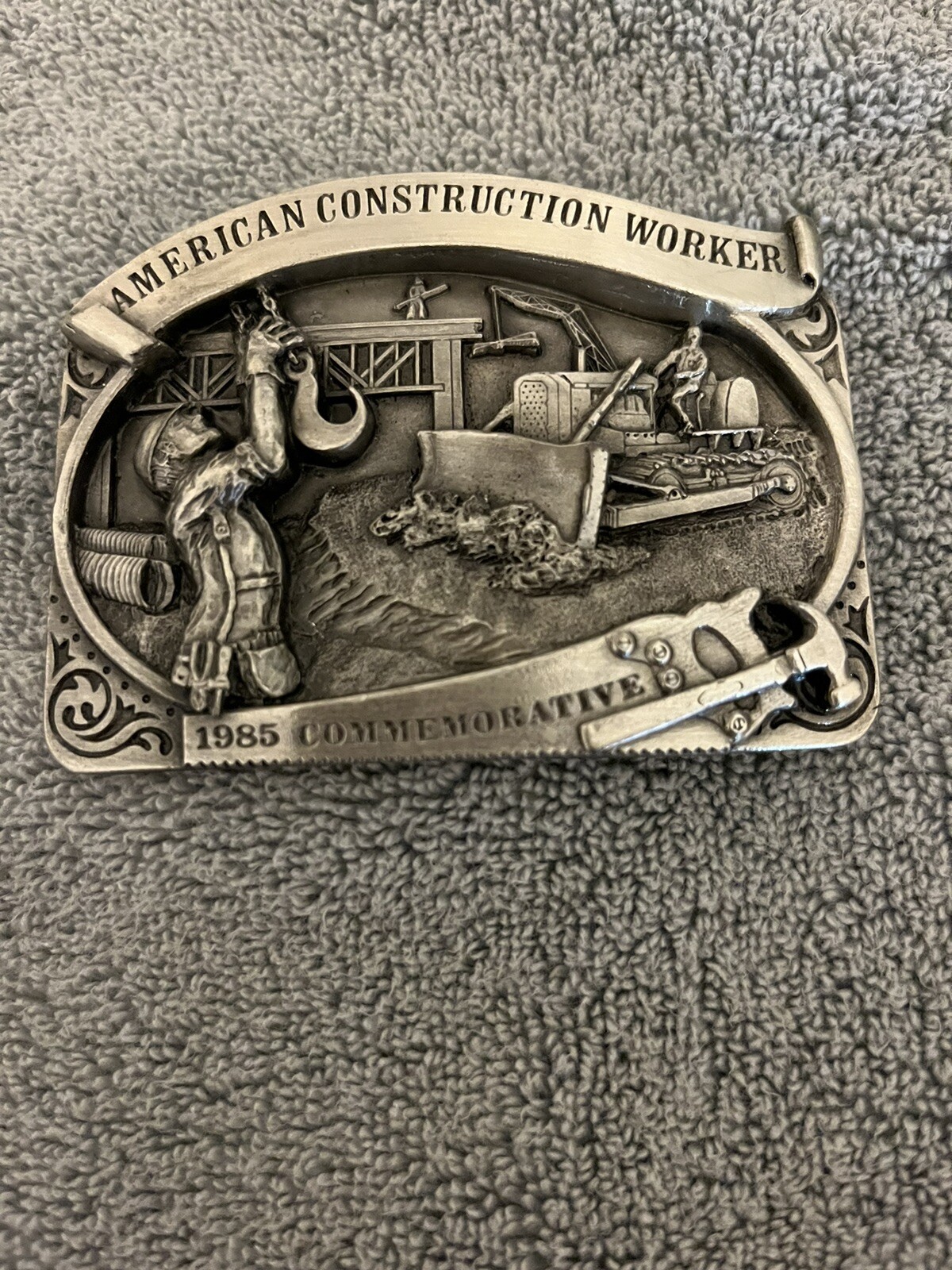 American Construction Worker Numbered Belt Buckle 198… - Gem