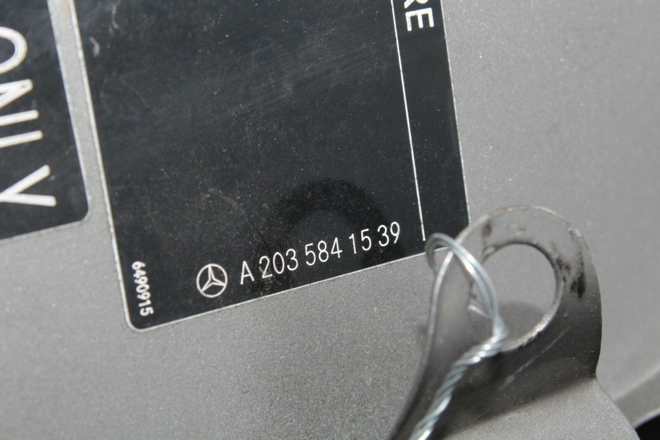 2002-2005 MERCEDES-BENZ C230 COUPE FUEL GAS TANK LID K8442 | eBay