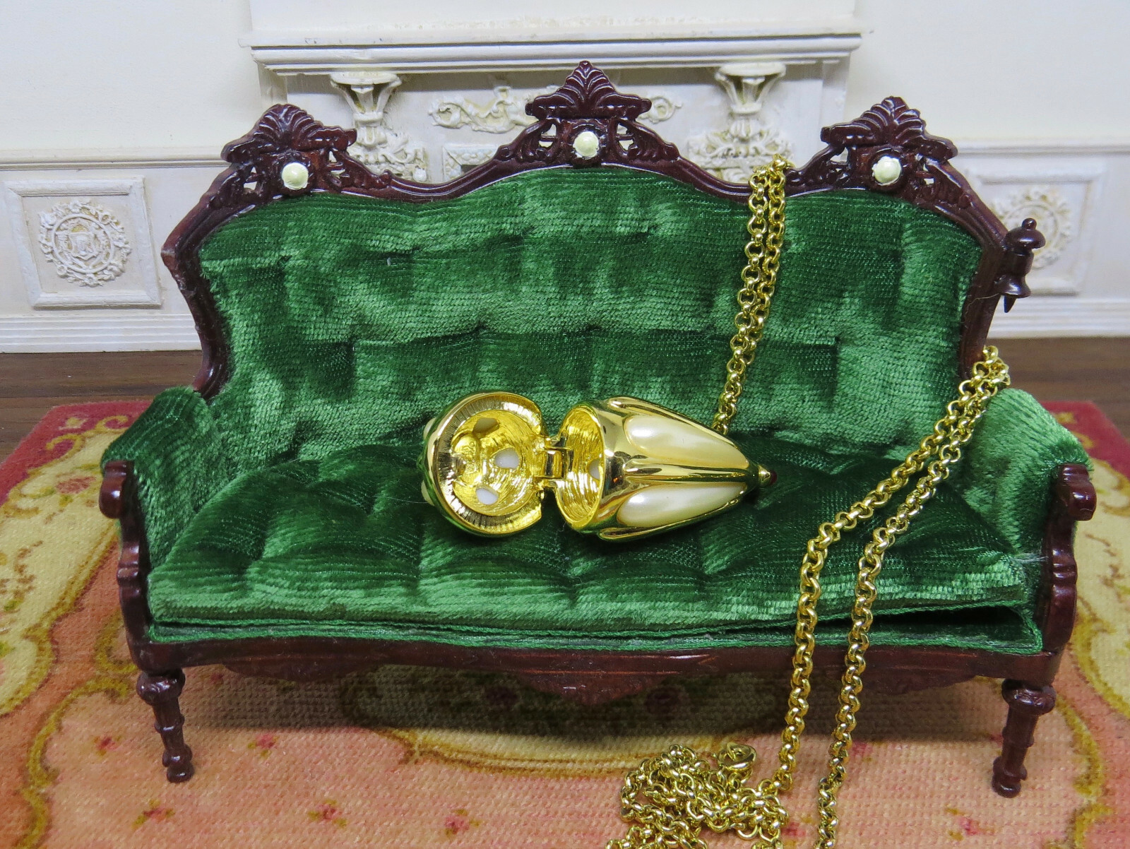 Joan Rivers Poison Locket Casket Pomander 40 inch Gold Chain Pearl and ...
