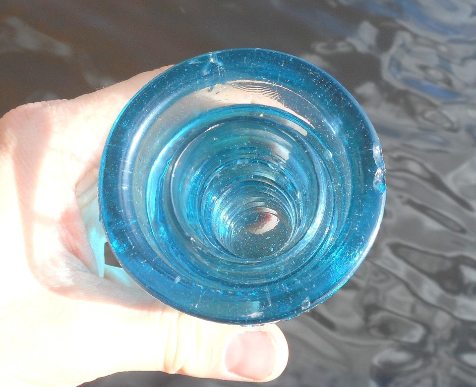 SAPPHIRE BLUE CD 145 N.E.G.M.CO BEEHIVE STYLE GLASS INSULATOR | eBay