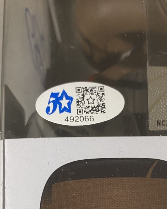 Shaquille O'neal signed Funko Pop signed #81 in protector 5Star Grading ...