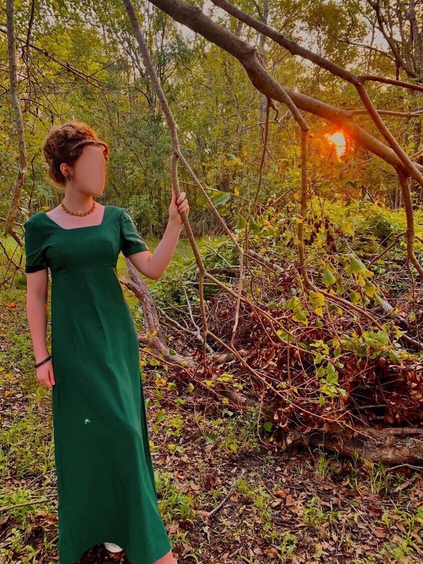 Vintage 90s Y2K Emerald Regency gown Square Neckline Satin Bow With ...