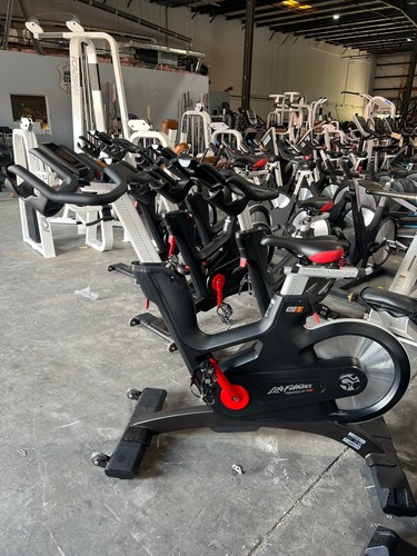 (20) Life Fitness IC7 Indoor Cycle Package | eBay
