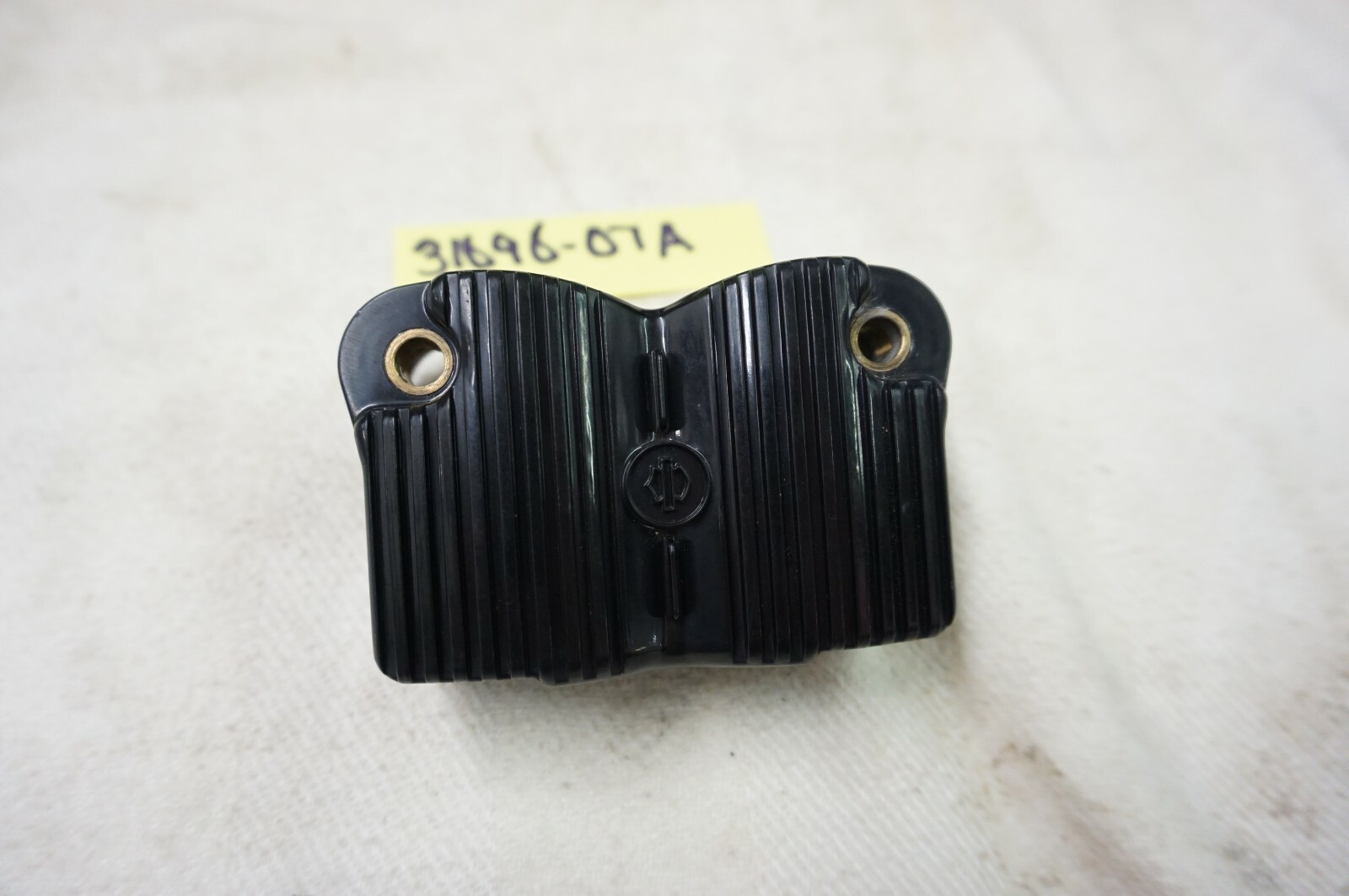 17 Harley Dyna Wide Glide FXDWG 103 OEM Ignition Coil Cover 31657-12 | eBay