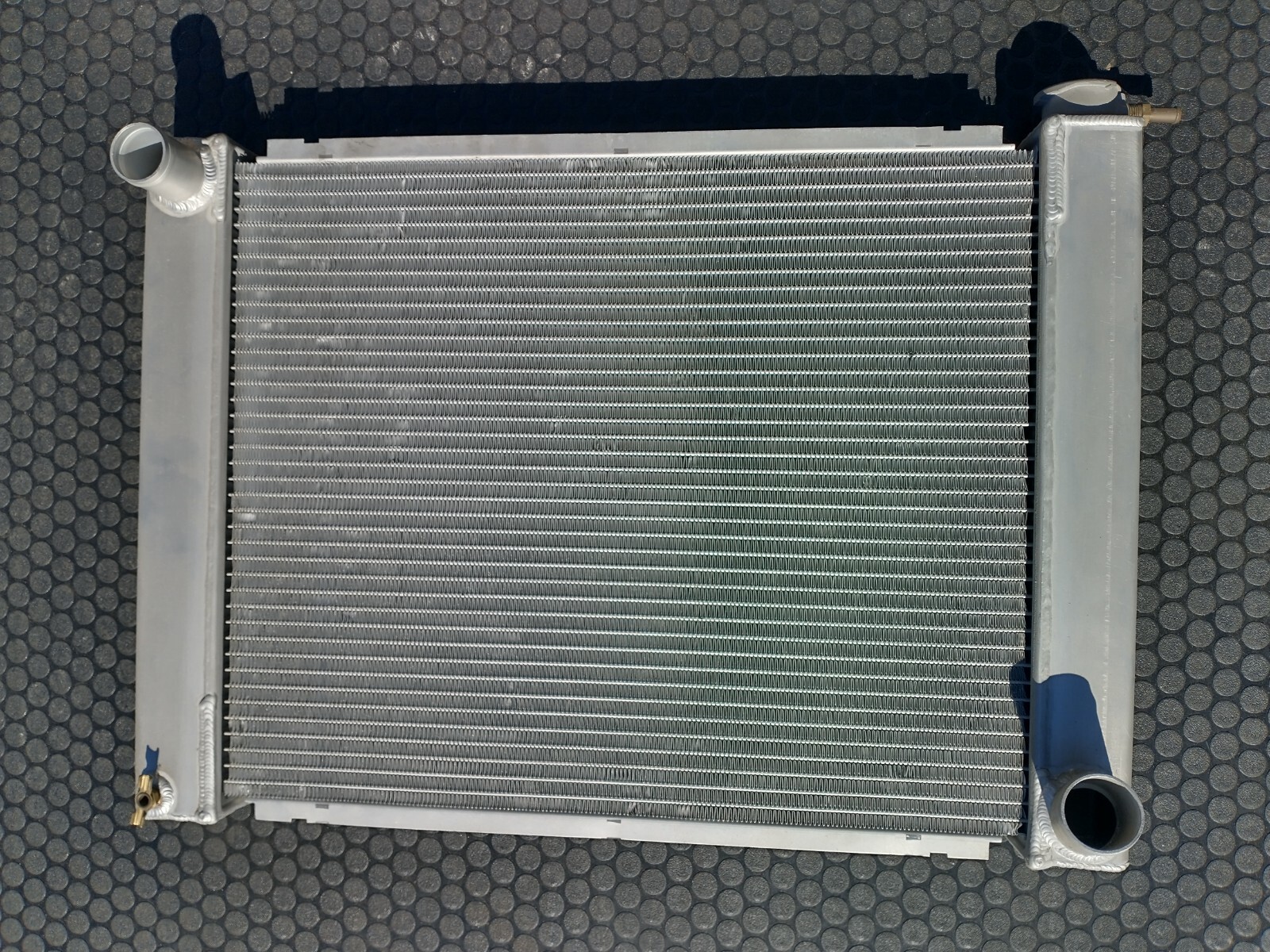 NEW Be Cool Universal Aluminum Radiator 25-1/2" x 18-1/2" x 2-3/8 ...