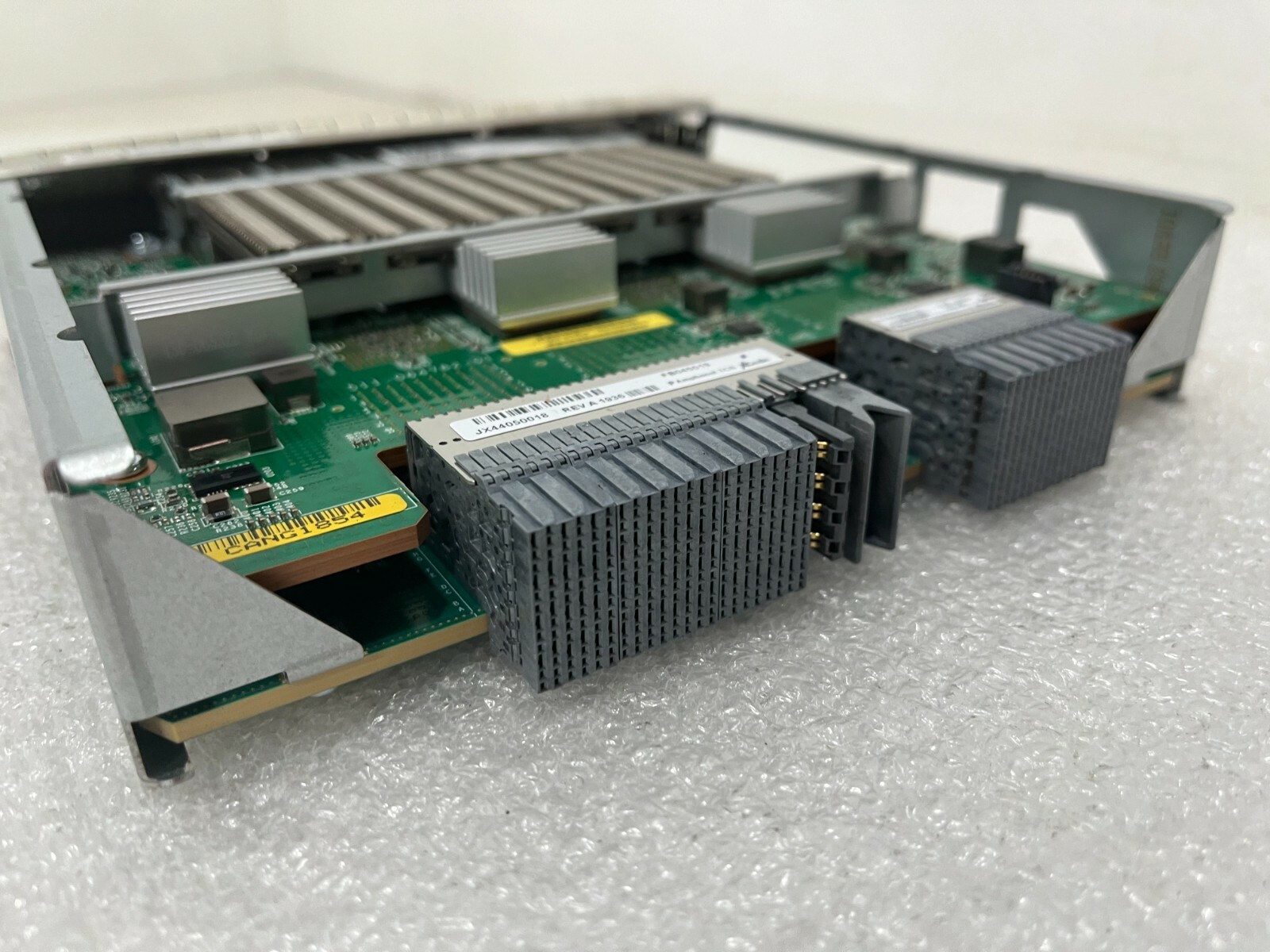 Juniper MIC-MRATE 12x QSFP+/QSFP28 multirate line card for MX Routers ...