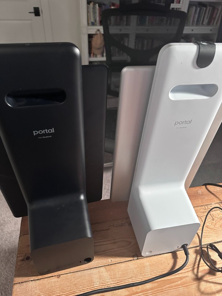 Facebook Portal Plus - Smart Video Calling 15.6” Meta Portal with Alexa ...