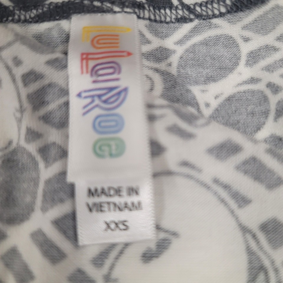 LuLaRoe Disney Mickey Mouse Black White Graphic Print Classic T-Shirt ...