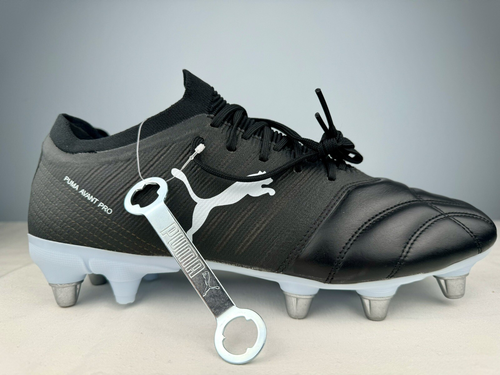 NEW Puma AVANT PRO MEN'S RUGBY BOOTS/CLEATS Puma Black Leather ...