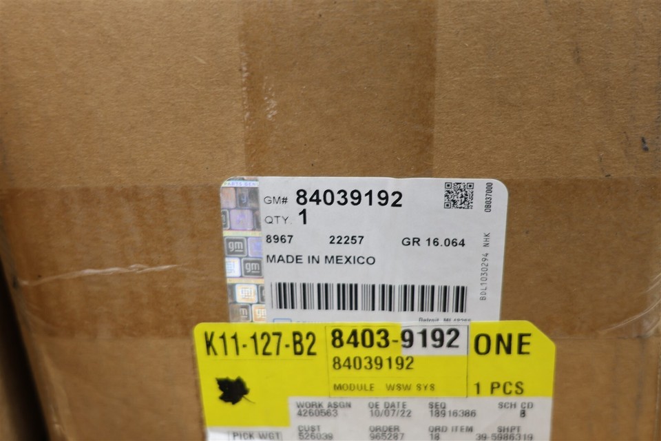 NEW OEM GM Windshield Wiper Motor & Linkage 84039192 Express Savana ...