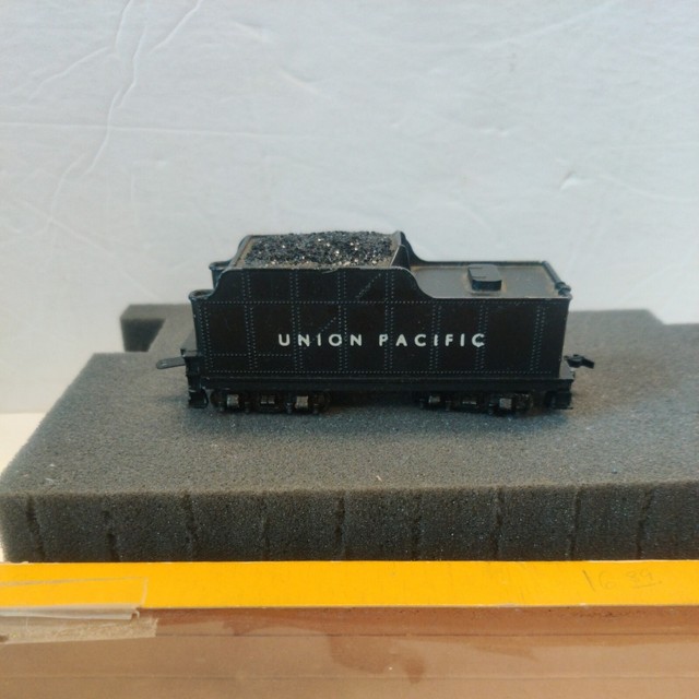 Vintage Fleischmann HO Scale 1366 Union Pacific Locomotive for sale ...