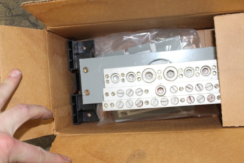GE Spectra Series Power Panelboard 600A, 3Ph, APNB Bolt-On 600A Main | eBay