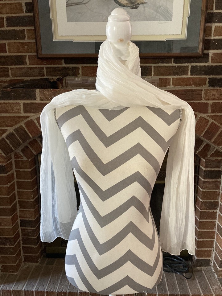 Woman’s Rectangular Scarf 68 X 44 Off White The Red Baron Scarf . | eBay