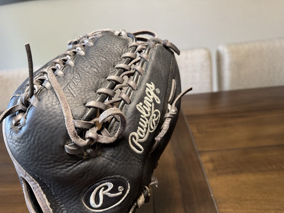 Rawlings Silverback SB1325T 13.25” Broken In Trapeze Softball Glove ...