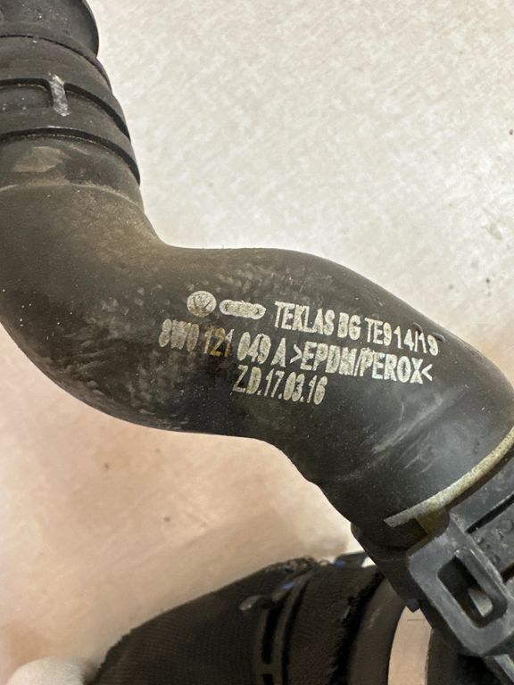 Audi A4 S4 B9 2016 Petrol engine water coolant pipe hose 8W0121049A ...