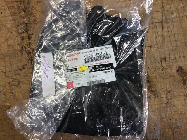 Toyota OEM 2018 Camry Splash Shield-engine Side Shield Left 5373706130 ...