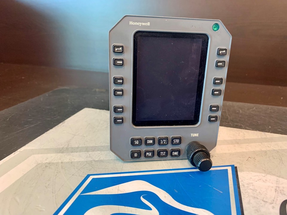 Radio Management Unit RM850 7012100-801 w/ March 2021 Tested 8130 | eBay