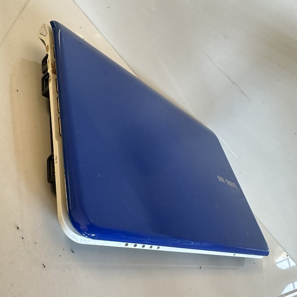 Samsung NP-NC110 10.1” Laptop Intel Atom 2GB RAM Laptop Scraps/Salvage ...