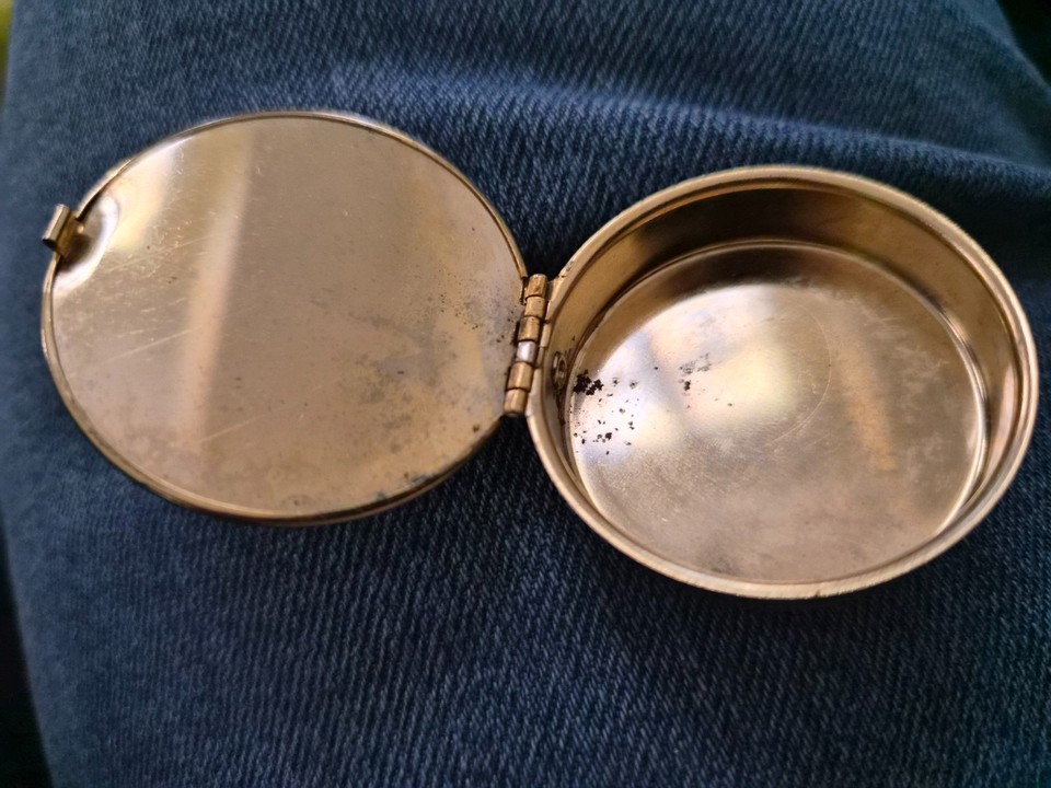 Vintage Silent Butler Personal Ashtray Pocket Purse Ashtray | eBay