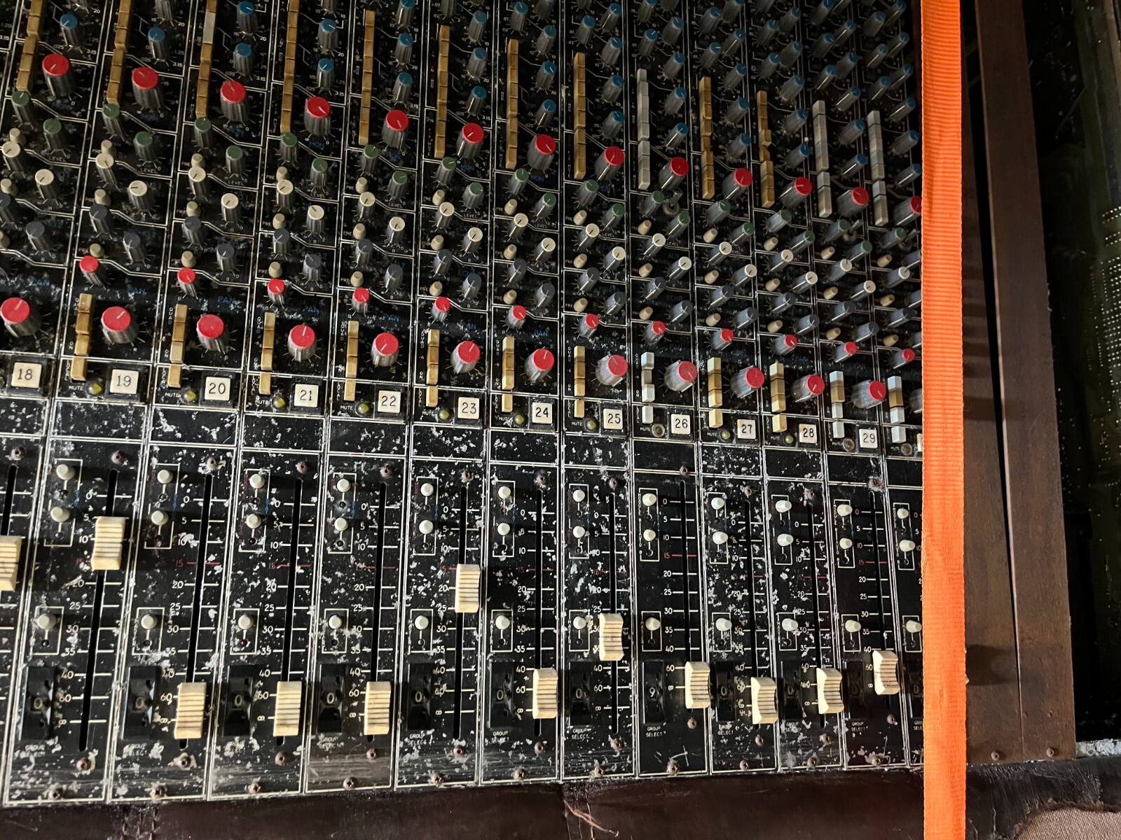 HARRISON 3232 SERIES A ANALOG STUDIO RECORDING CONSOLE | eBay