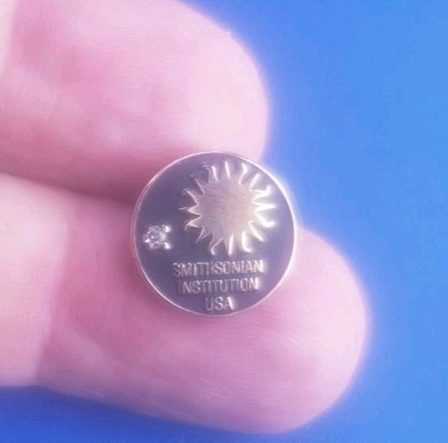 Vintage Smithsonian Institution Wash DC 10K Gold & Diamond Service Tie Lapel Pin | eBay