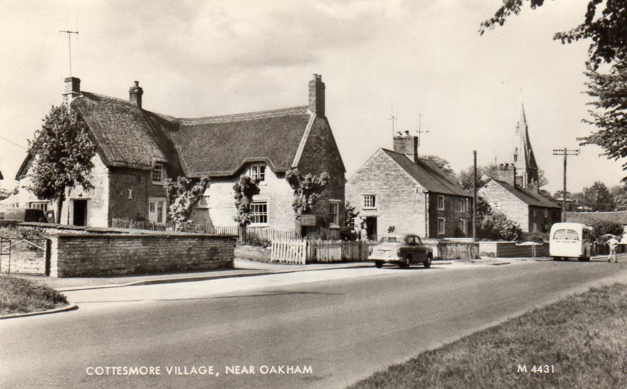 Cottesmore Village Nr Oakham deckle edge RP old pc used 1964 Valentines ...