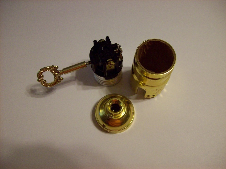 3 TERMINAL LAMP SOCKET WITH METAL TURN KEY BRASS PLATED NEW 306265K | eBay