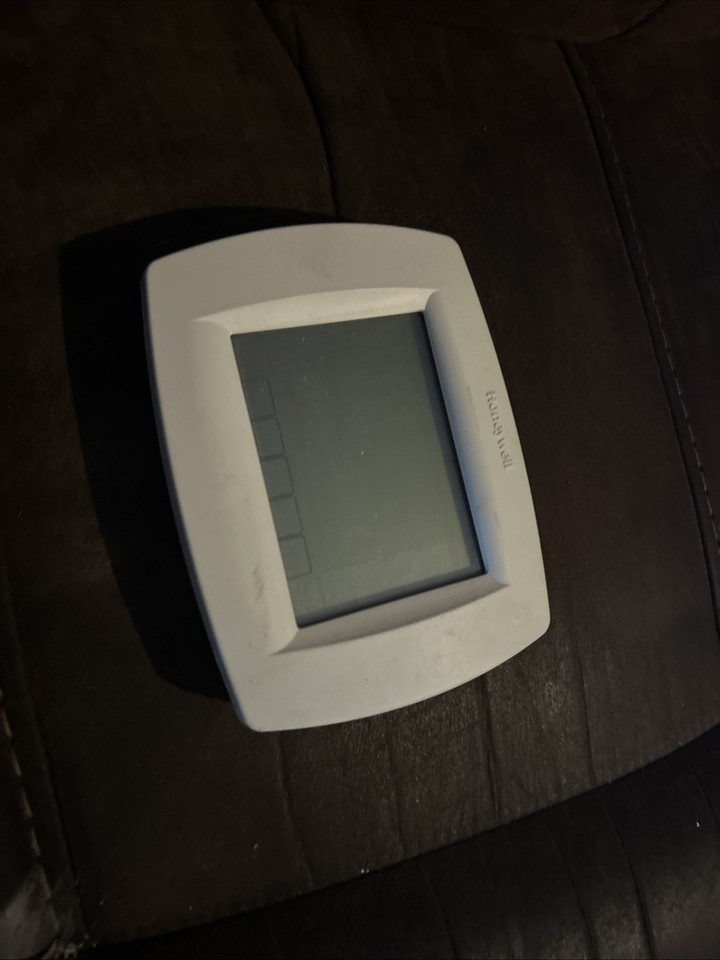 Honeywell TH8320U1008 VisionPRO 8000 Touchscreen 7-Day Programmable ...