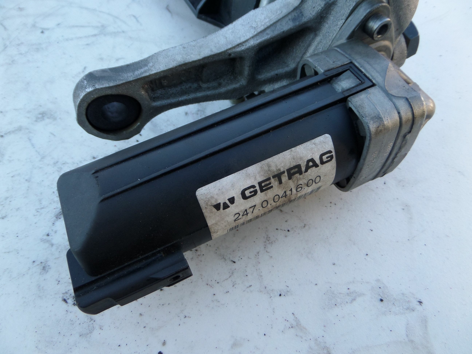 BMW E60 E63 E64 M5 M6 S85 Getrag Oil Cooler 247.0.0416.00 24700041400 ...