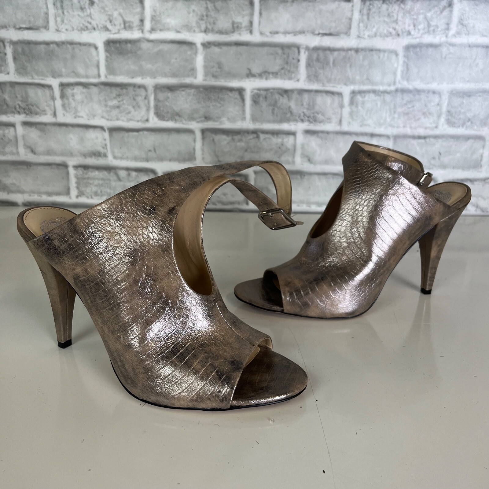 Vince Camuto Women's Aveeria Metallic Leather Snake Cone Peep Toe ...