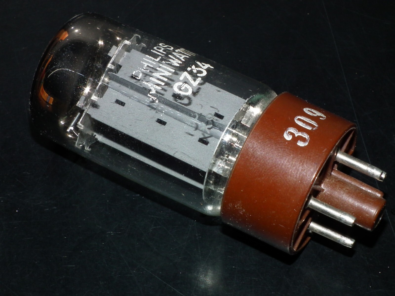 GZ34 Philips Brown Base DD Getter RARE Sittard plant X9 codes Tested ...