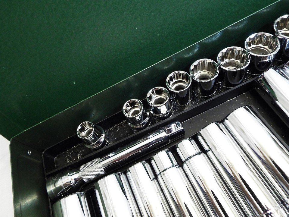 SK 33pc 1/2" SAE Metric Socket Ratchet Set Metal Tool Box Extension ...