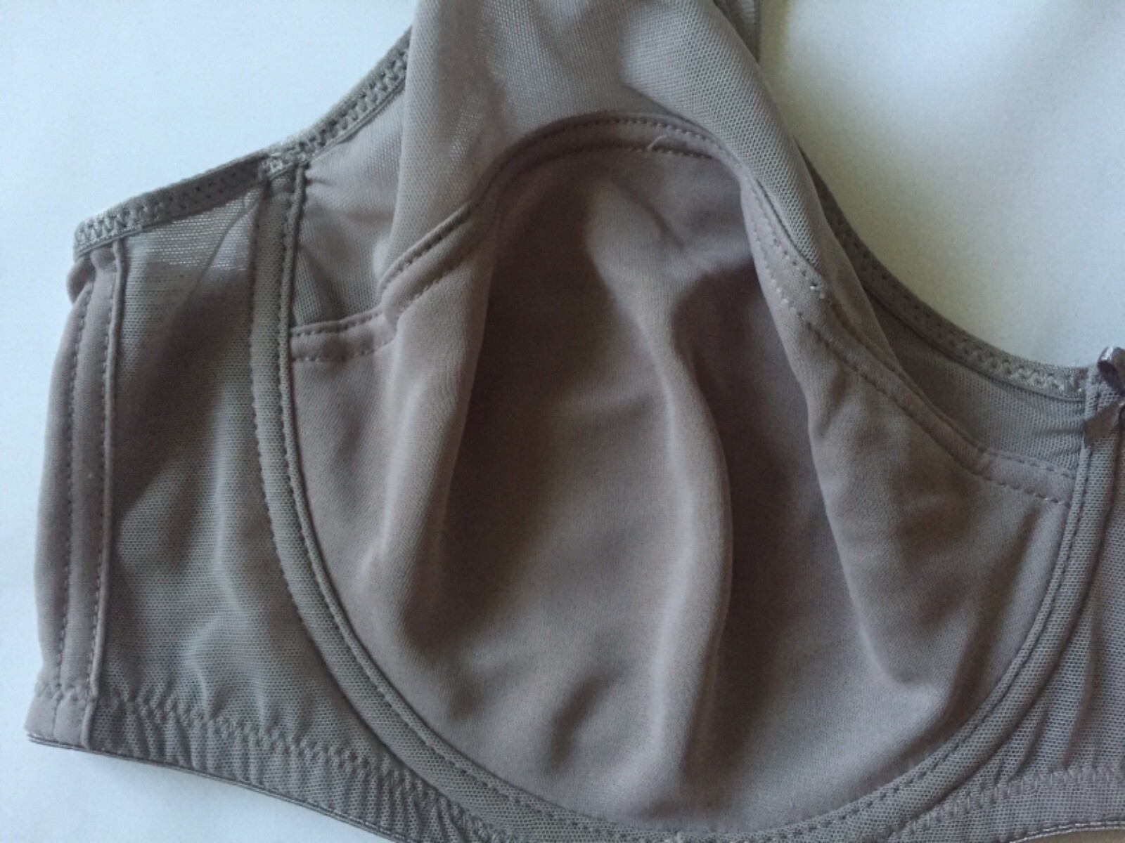 Label teared Bra size it 8d us 44d eu 100d Unpadded underwired gray | eBay