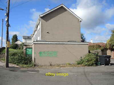Photo 12x8 Blocked toilet block Nailsea A grey brick toilet block ...