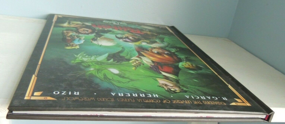 BITTEN the Full Moon Book by Raul Garcia Cornelia Funke Hardcover Teen ...