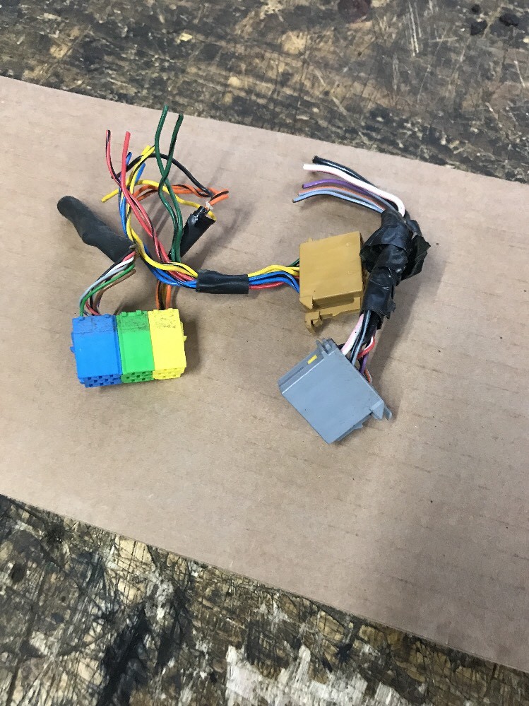 Range Rover P38 Alpine Radio Plugs To Fit Radio In Pic | eBay UK