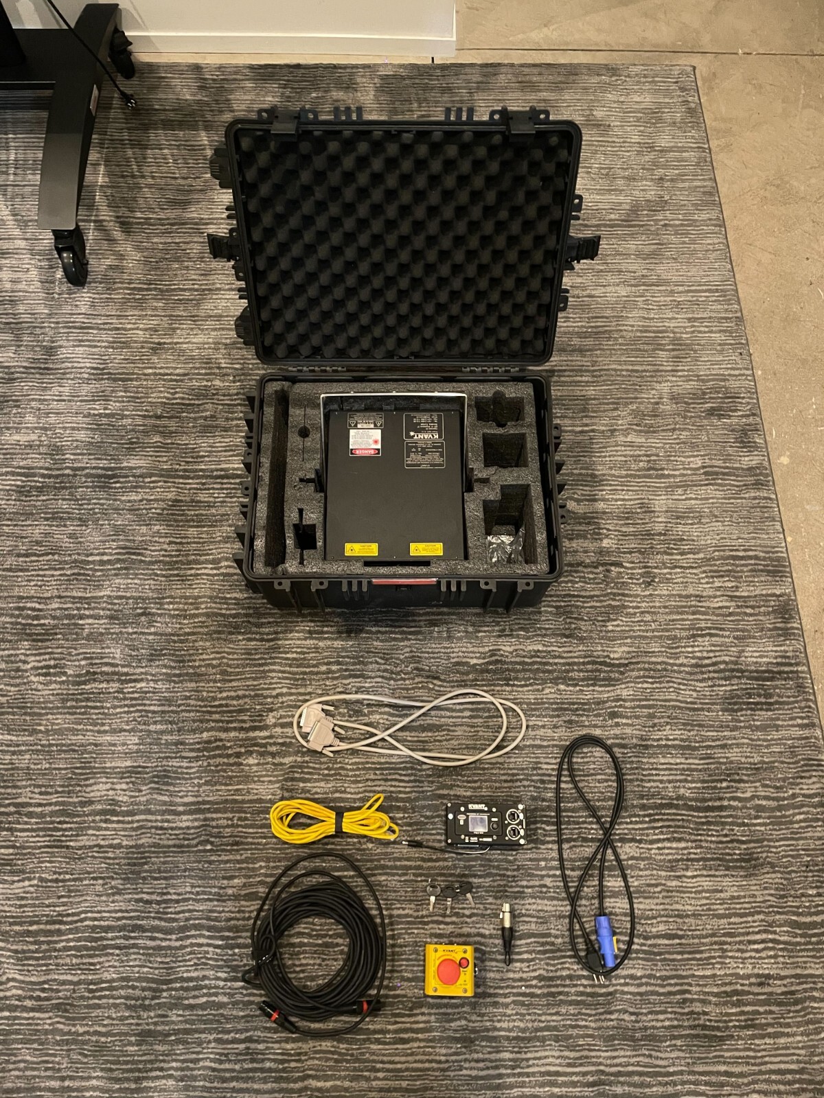 Kvant ClubMAX 6800 Laser with FB4, E-Stop, Cables and Road Case | eBay