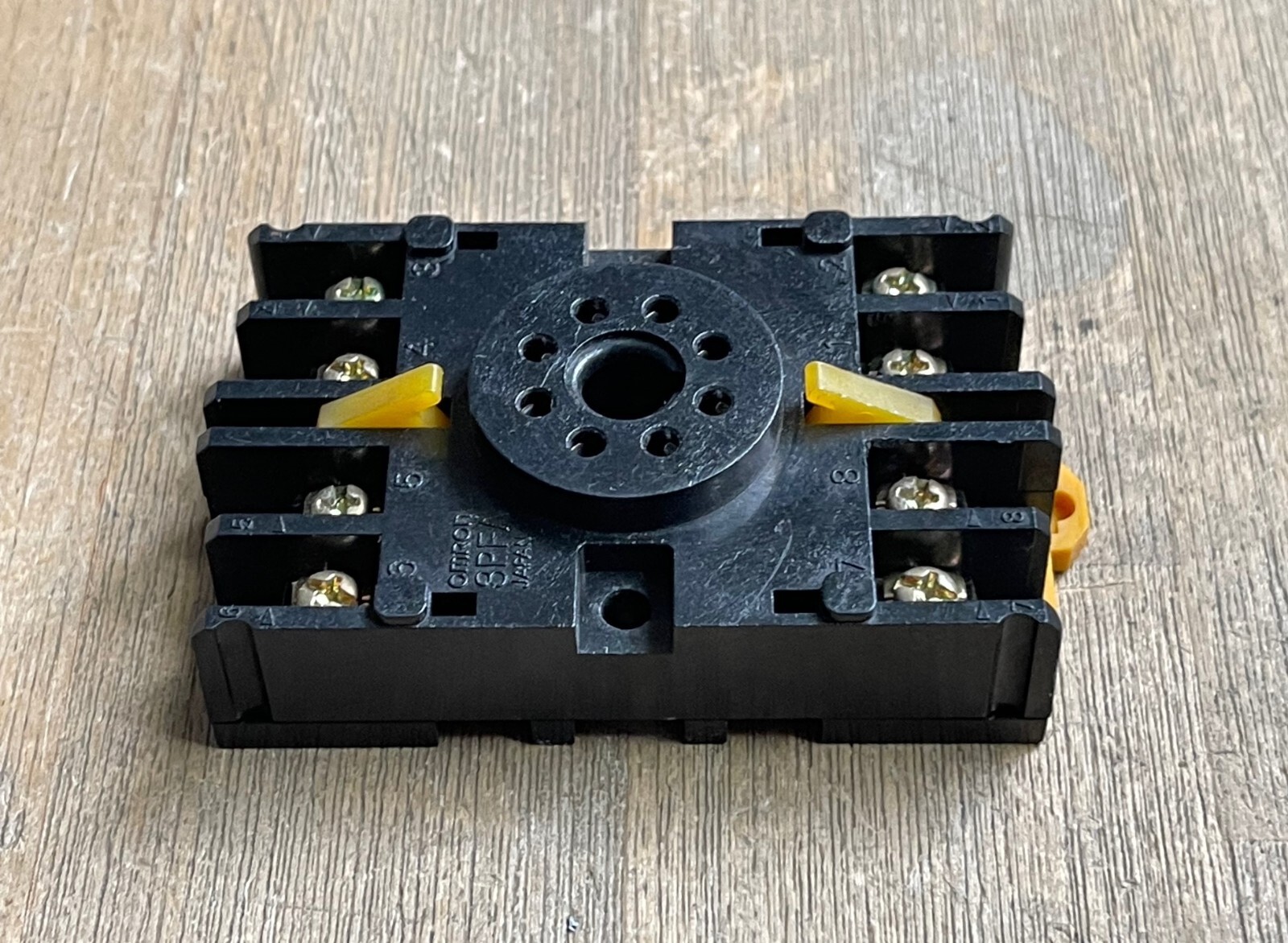 OMRON 8PFA RELAY SOCKET BASE 8 PIN | eBay