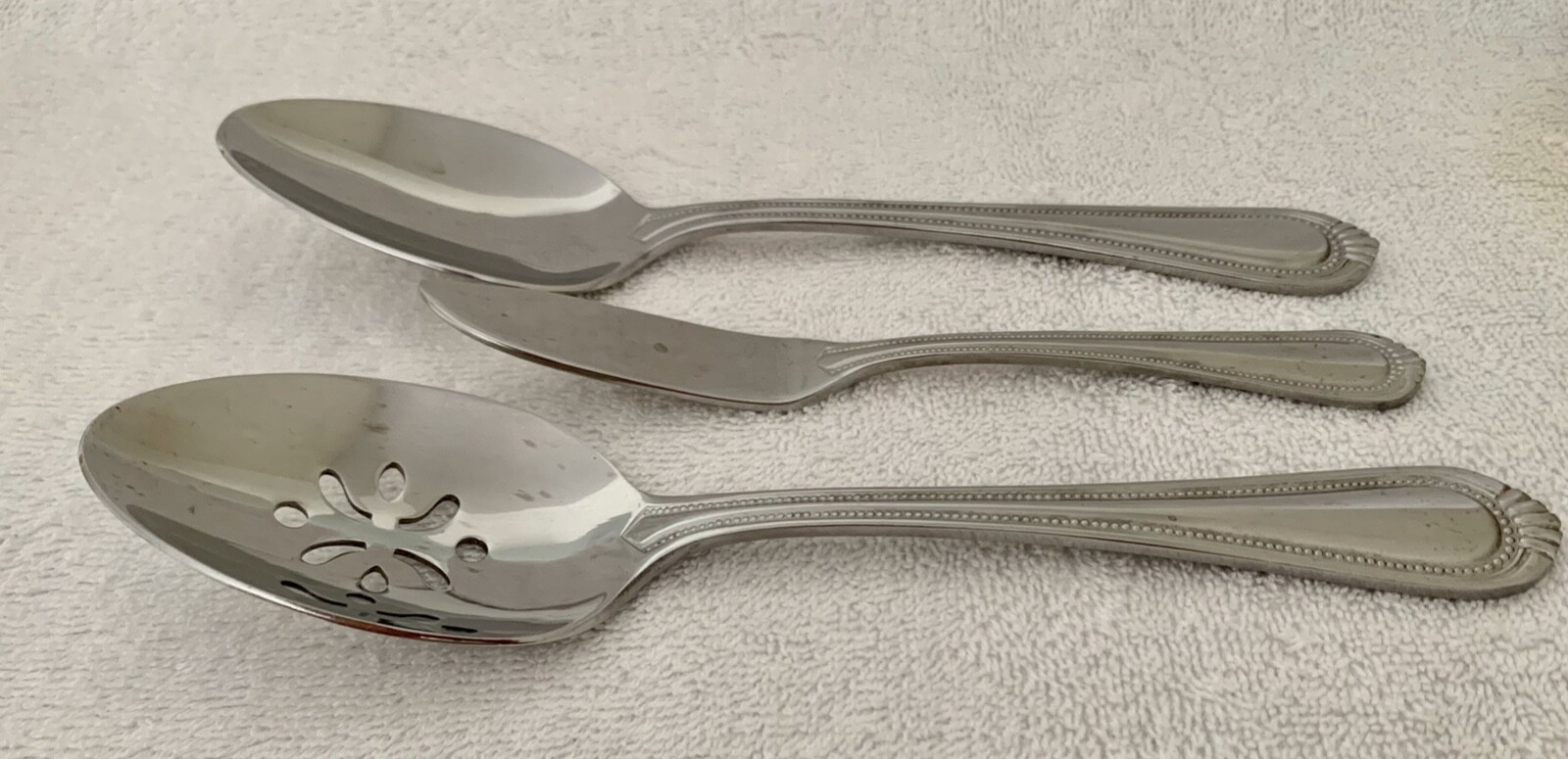 ONEIDA COUNTESS STAINLESS SLOTTED SPOON, SERVING SPOON, BUTTER KNIFE ...