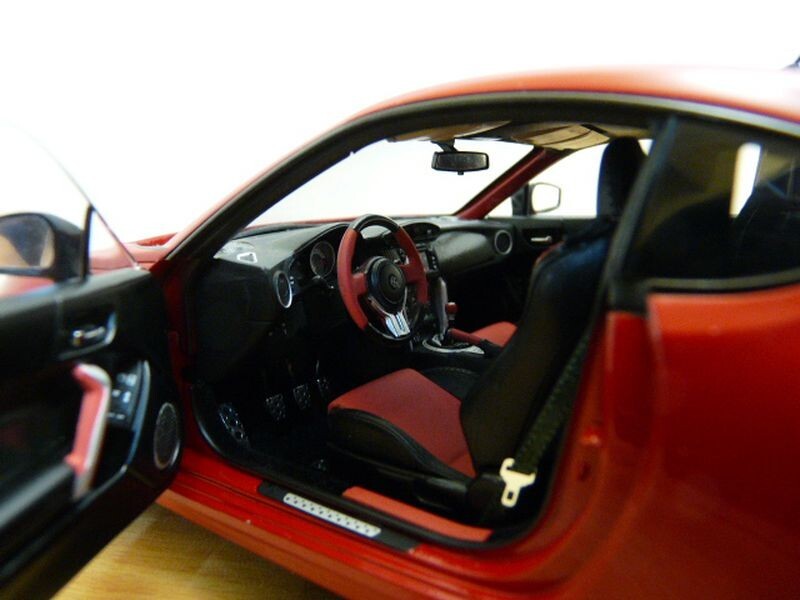 Défectueyux TOYOTA GT86 rouge 1/18 | eBay