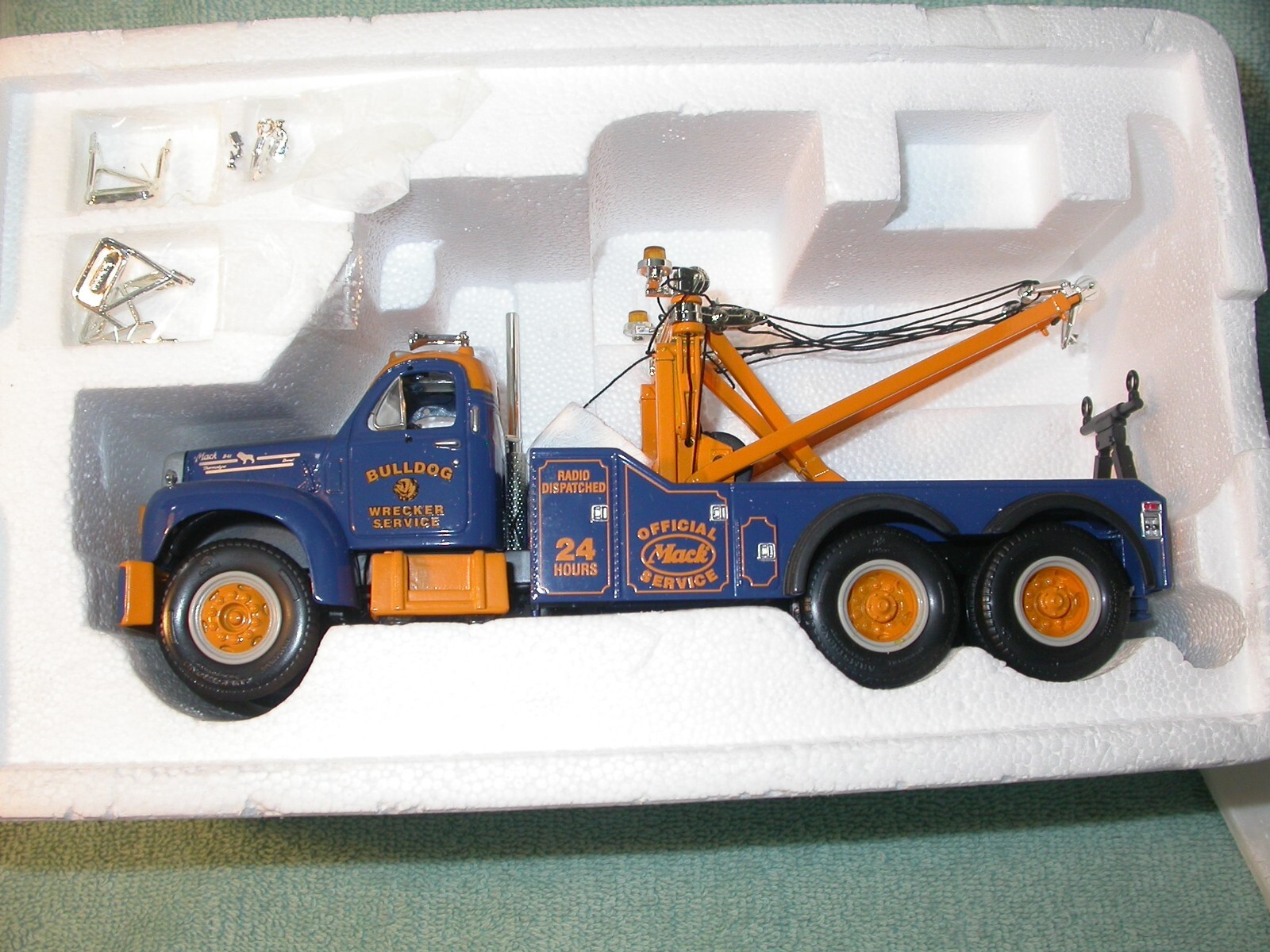 First Gear Mack Hauling Series No 103 1960 B-61 Tow Truck 19-2241 ...