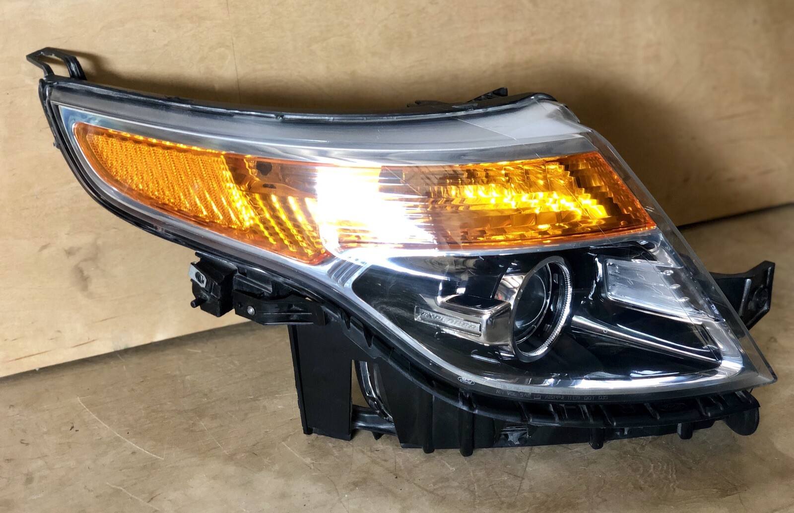 2013 2014 2015 FORD EXPLORER HID XENON RH PASSENGER SIDE HEADLIGHT OEM ...