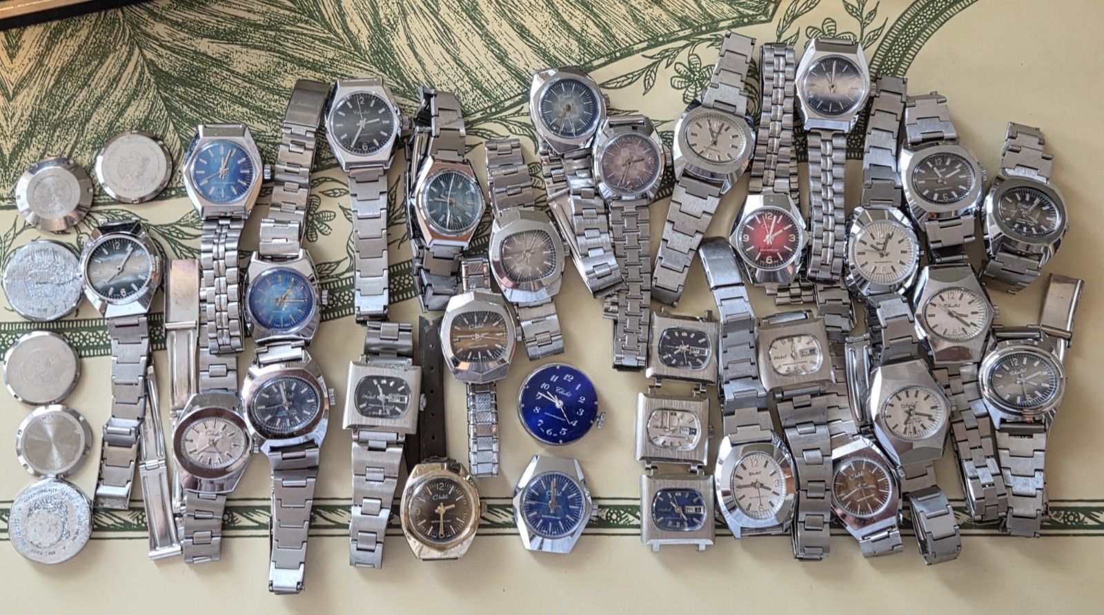 Vintage Chalet Watch Lot Of 31 Wind Up Watches, For Parts Or Repair | eBay