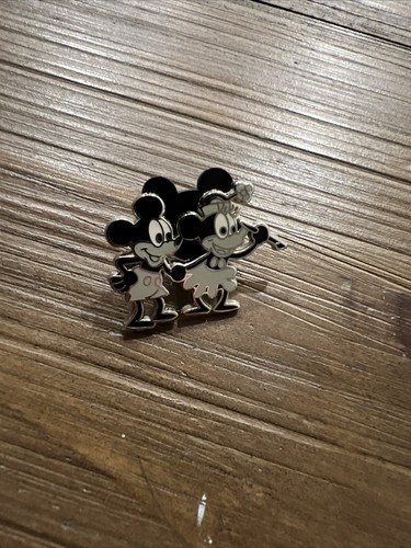 Disney Classic Mickey & Minnie Mouse W/ Paint Brush Black & White Hat ...