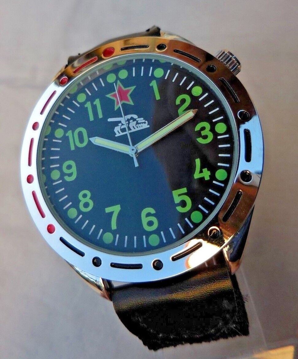 EAGLEMOSS RUSSIAN TANK WRIST WATCH STAINLESS STEEL CASE LUMINOUS BNIB ...
