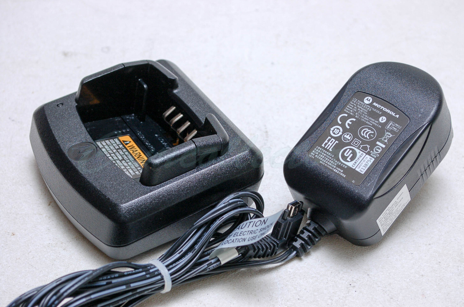 Motorola RDU4160D 16-Channel Two-Way Radio, complete set, exc. work ...