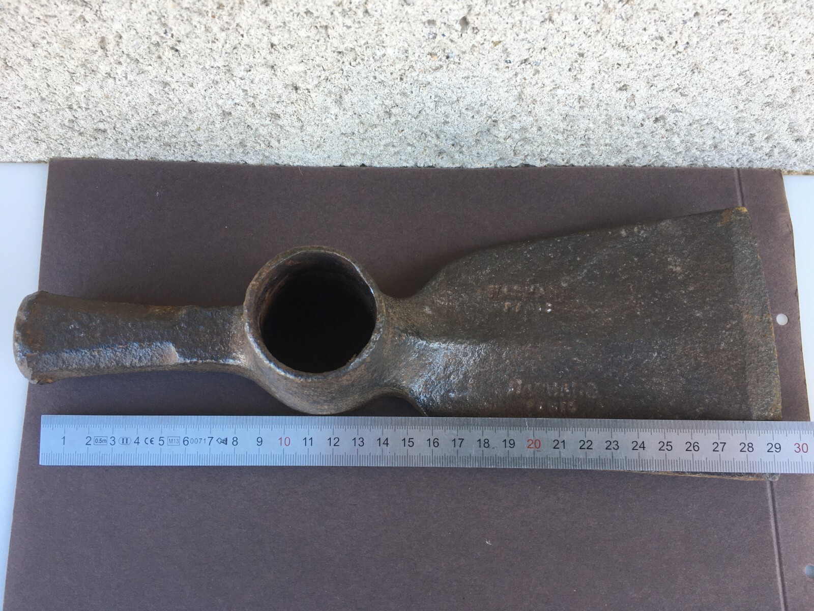 Ancienne pioche à talon / Fer forgé / Coupe racine / Jardinage / Outils ...