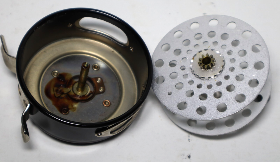 Vintage Martin Reel Co Model 63 USA Fly Reel Lightweight Clean Smooth ...